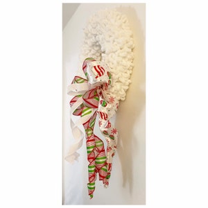 White Loop Yarn Wreath, White Christmas Wreath, Holiday Yarn Wreath - Etsy
