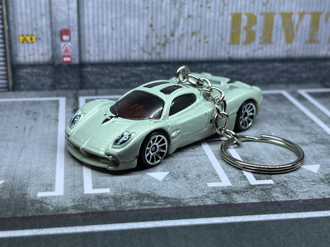 Pagani Utopia Keychain - Etsy