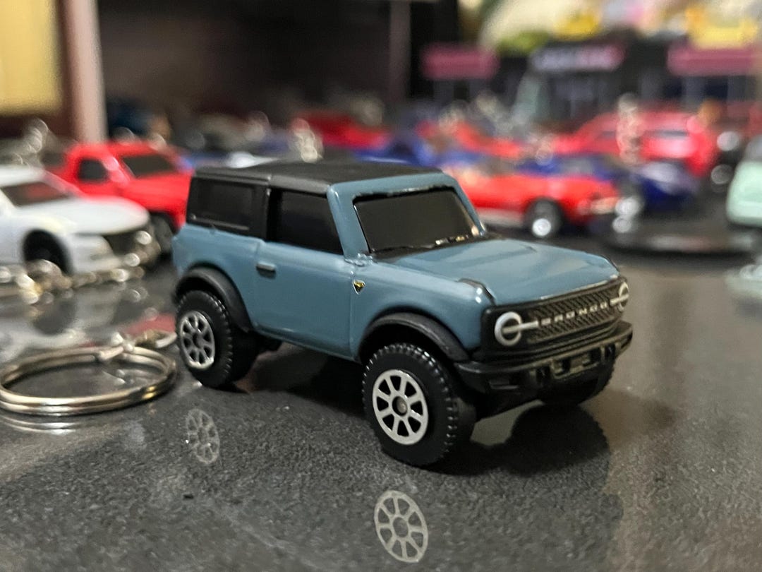 Ford Bronco Keychain - Etsy