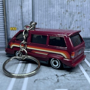 80’s Toyota Van Keychain - Etsy