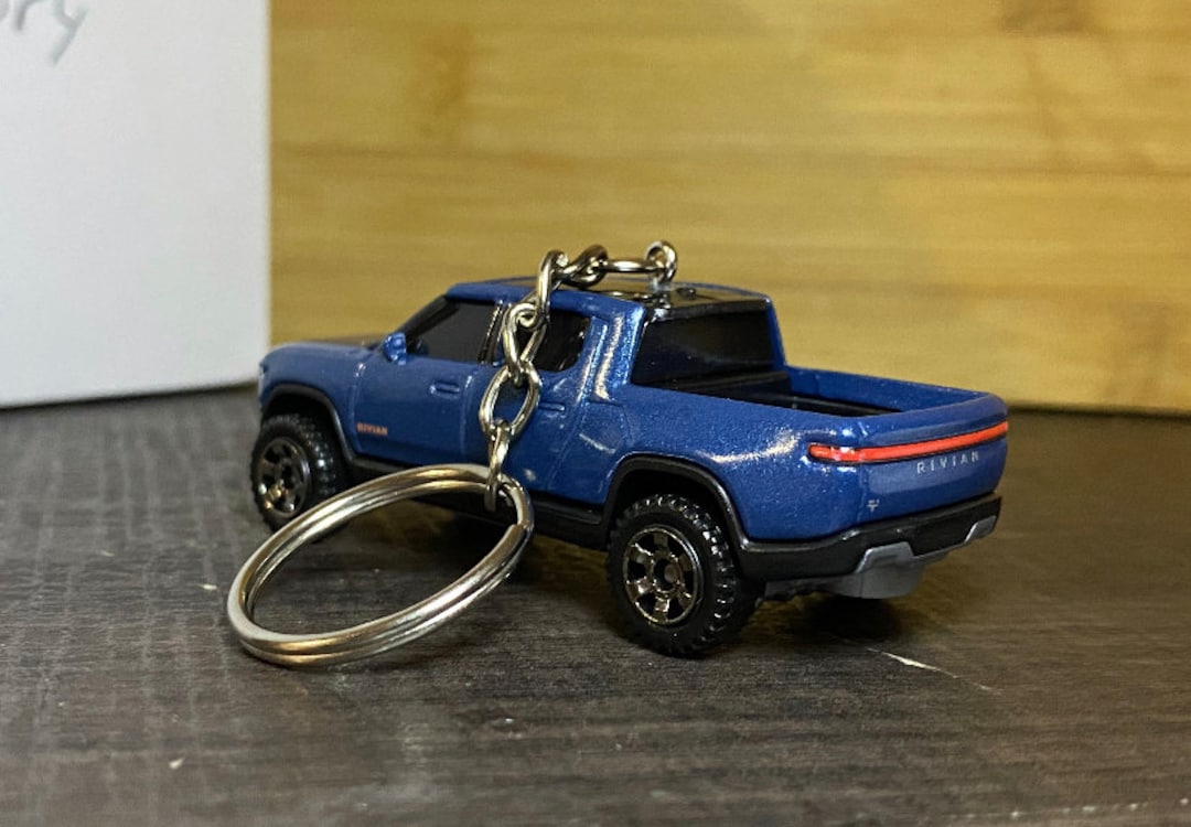 R1T Rivian Electric Truck Keychain - Etsy