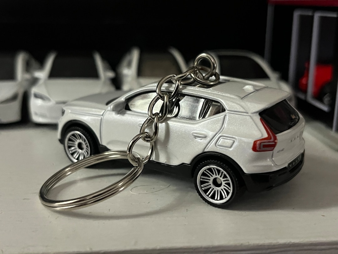 Volvo Xc40 Keychain - Etsy
