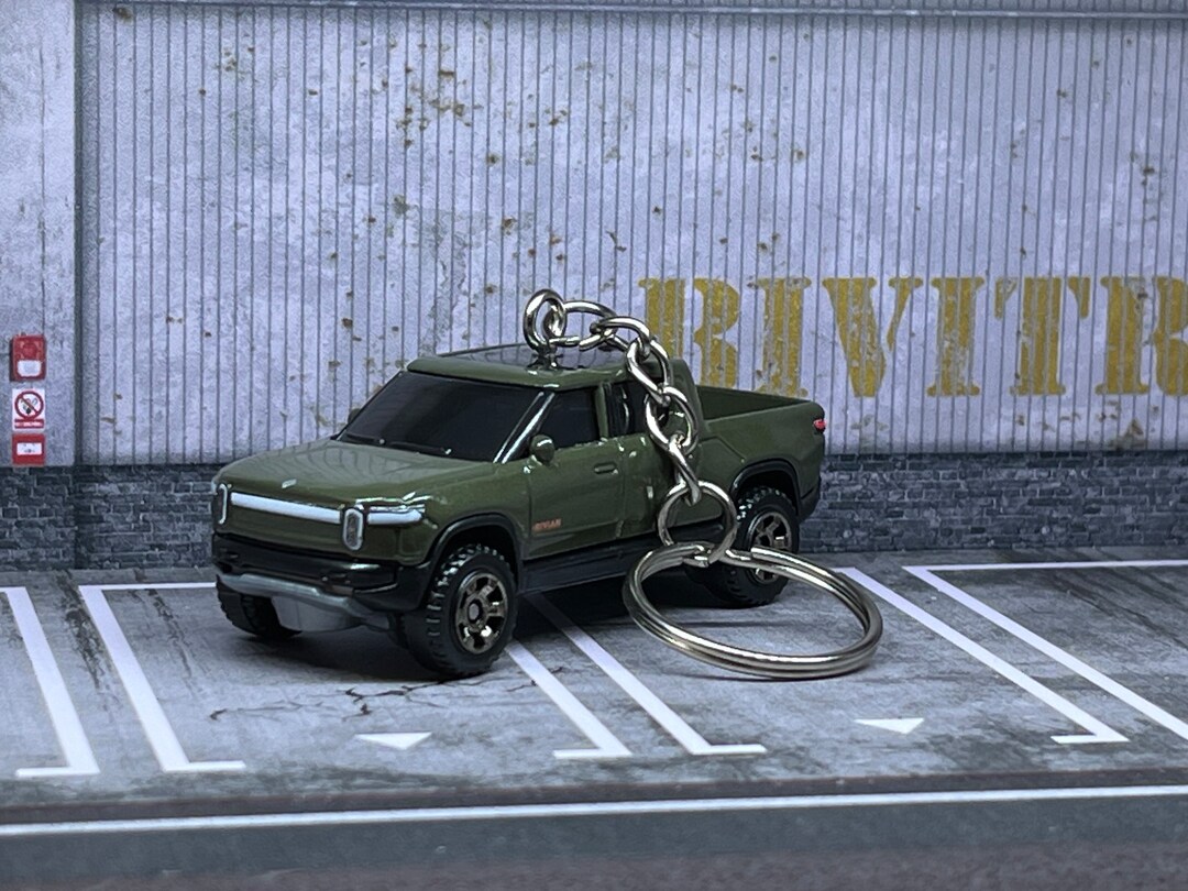 Rivian R1T Electric Truck Keychain - Etsy