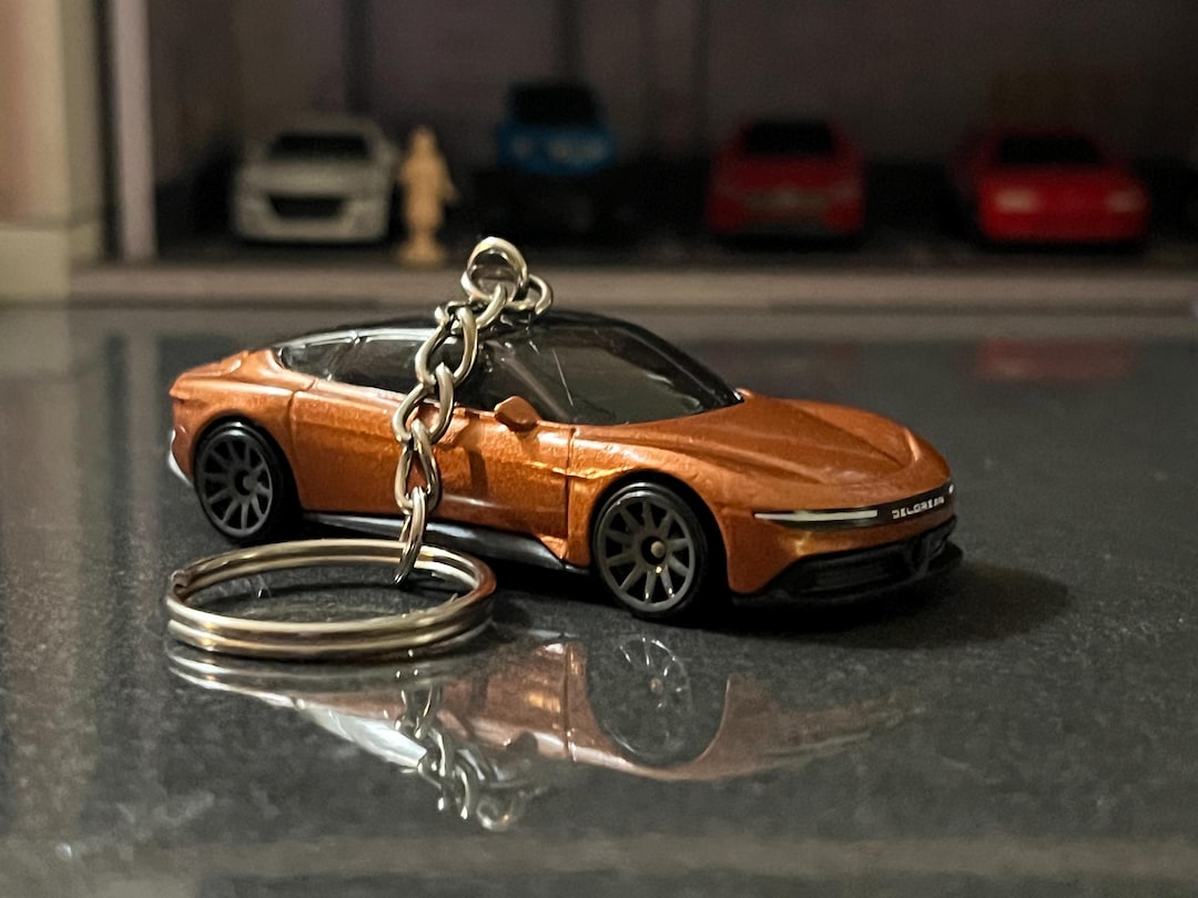 Delorean Alpha5 Keychain - Etsy