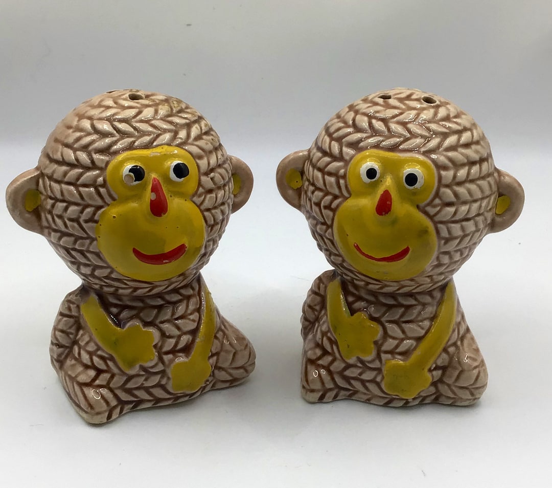 Ceramic Monkeys Salt & Pepper Shakers Made in Japan Knitted Fur Design ...