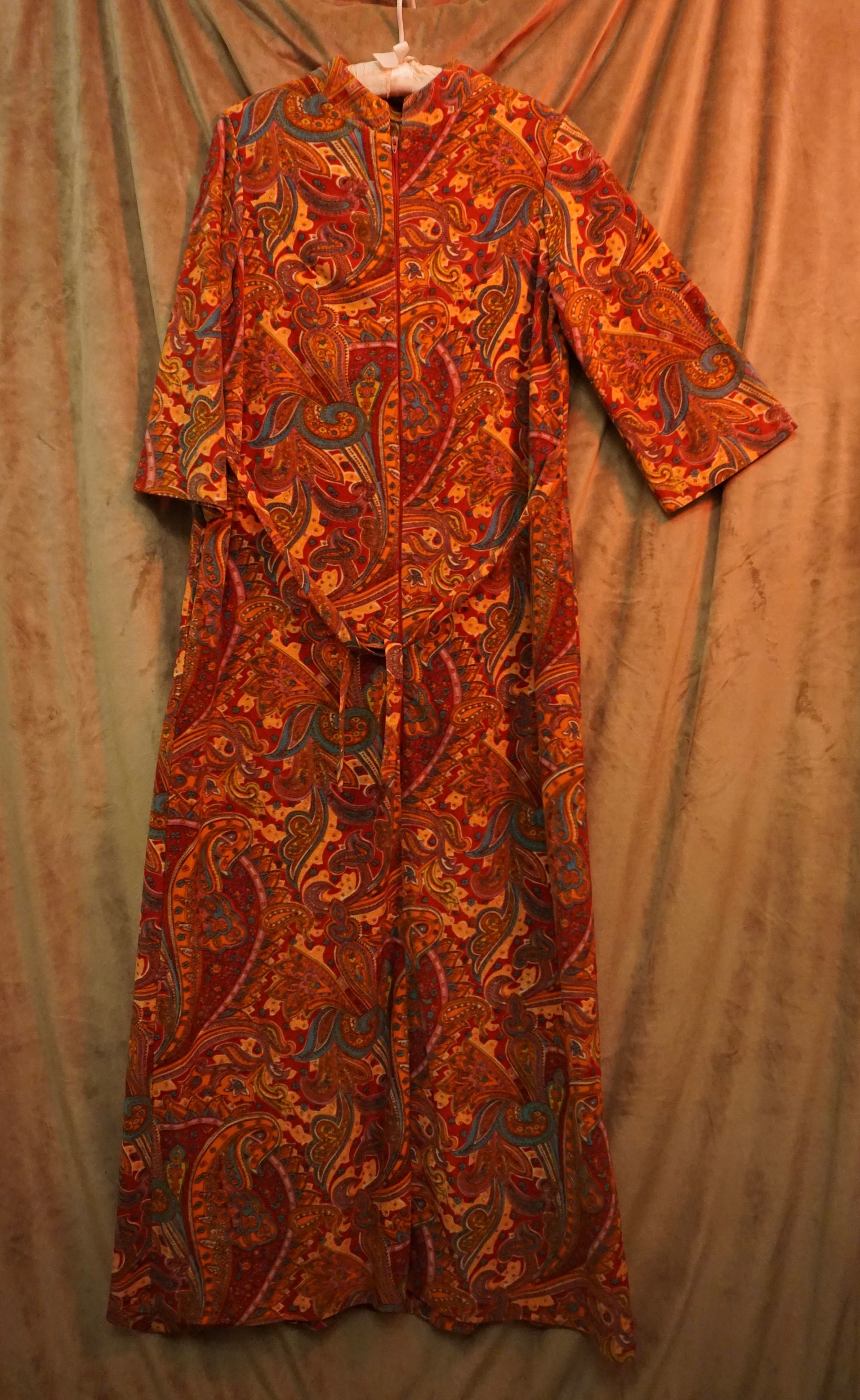 Vintage Velvet 1960's Lissane Paisley Print Robe Dress - Etsy