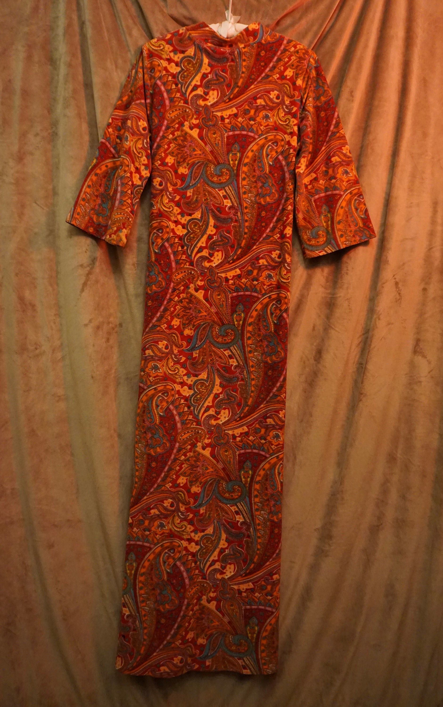 Vintage Velvet 1960's Lissane Paisley Print Robe Dress - Etsy