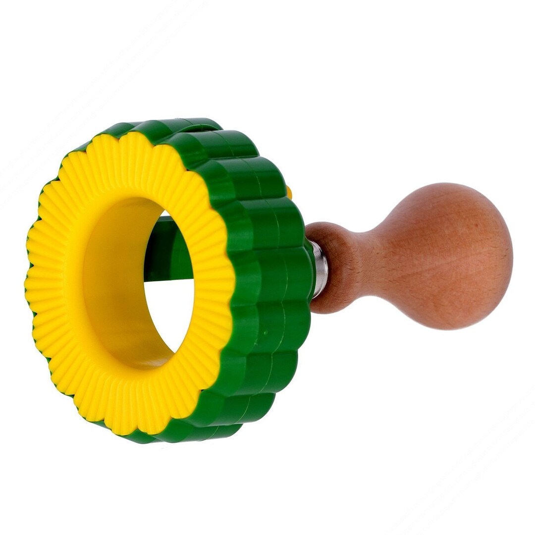 Daisy Shaped Food Safe POM Plastic Stamp With Spring Loaded Ejector for ...