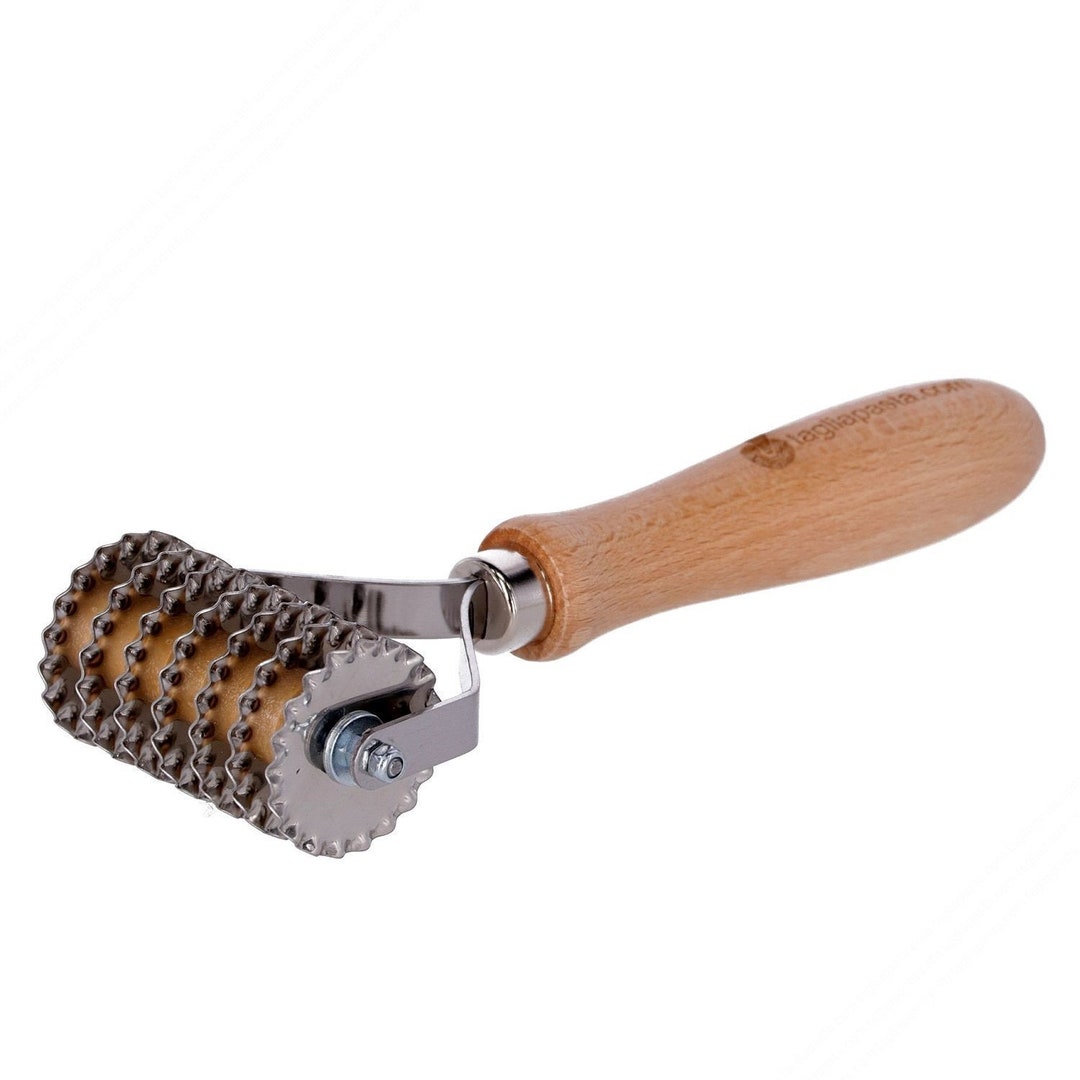 Pasta Cutting Tool With 7 Steel Toothed Blades Ideal for Making Noodles ...