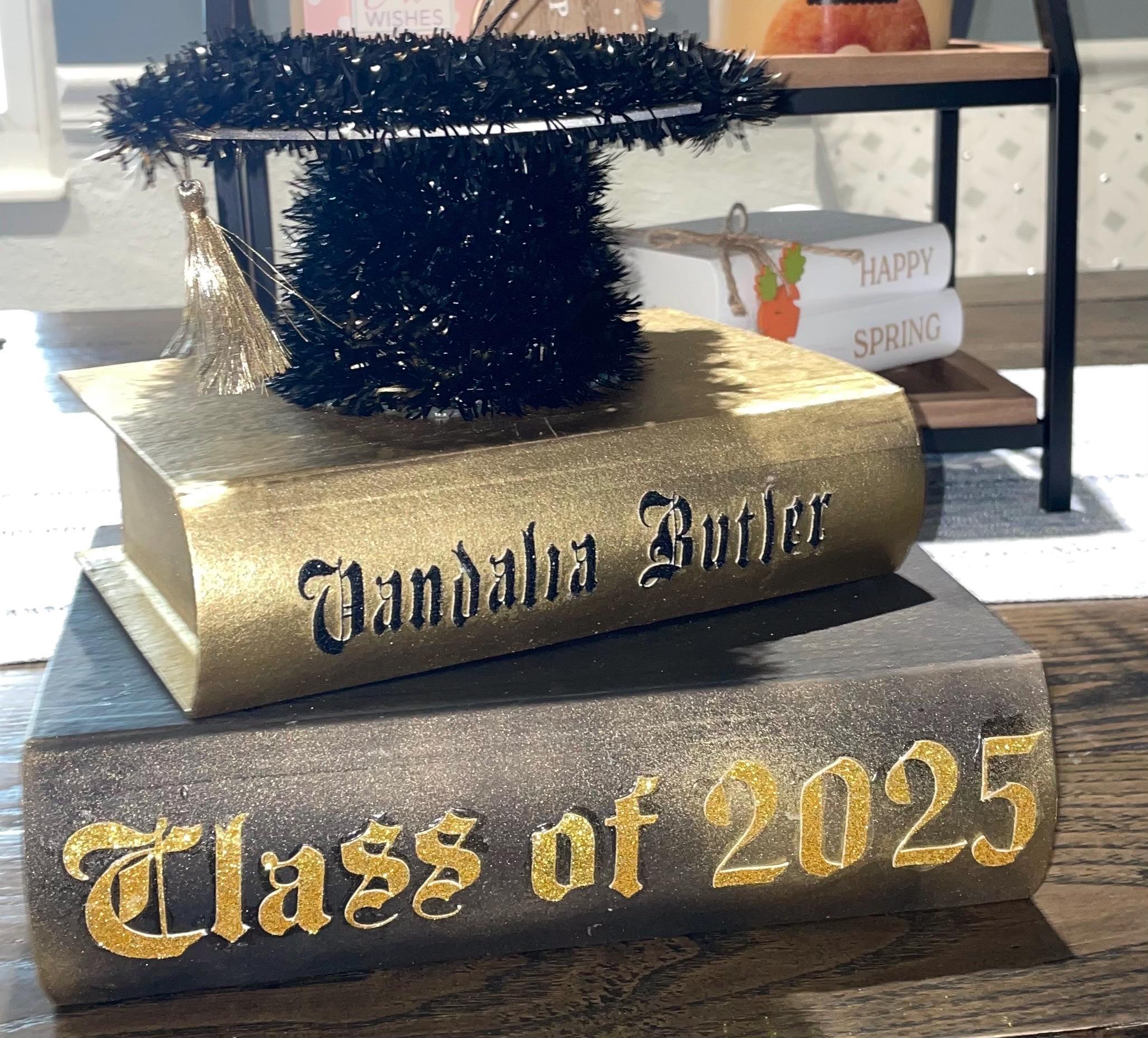 Custom Graduation Book Centerpiece - Etsy