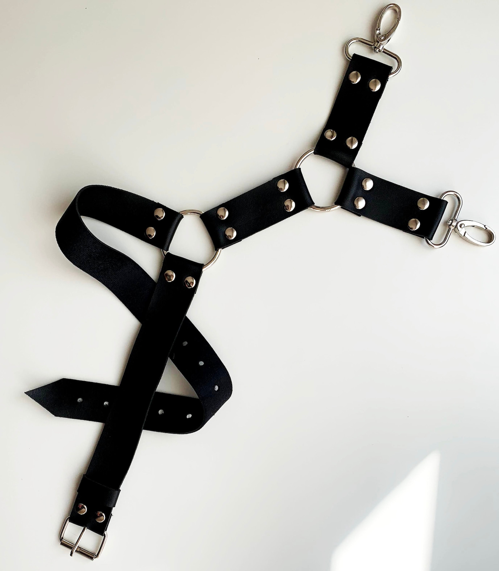Leg Harness Man | Thigh Harness Men • Leather Leg Harness Men • Leather ...
