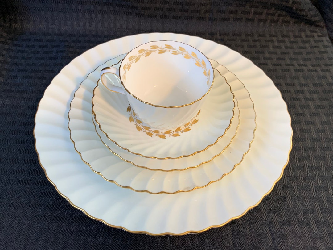 Vintage Minton Cheviot Gold 5 Piece Place Setting Ivory White Gold - Etsy