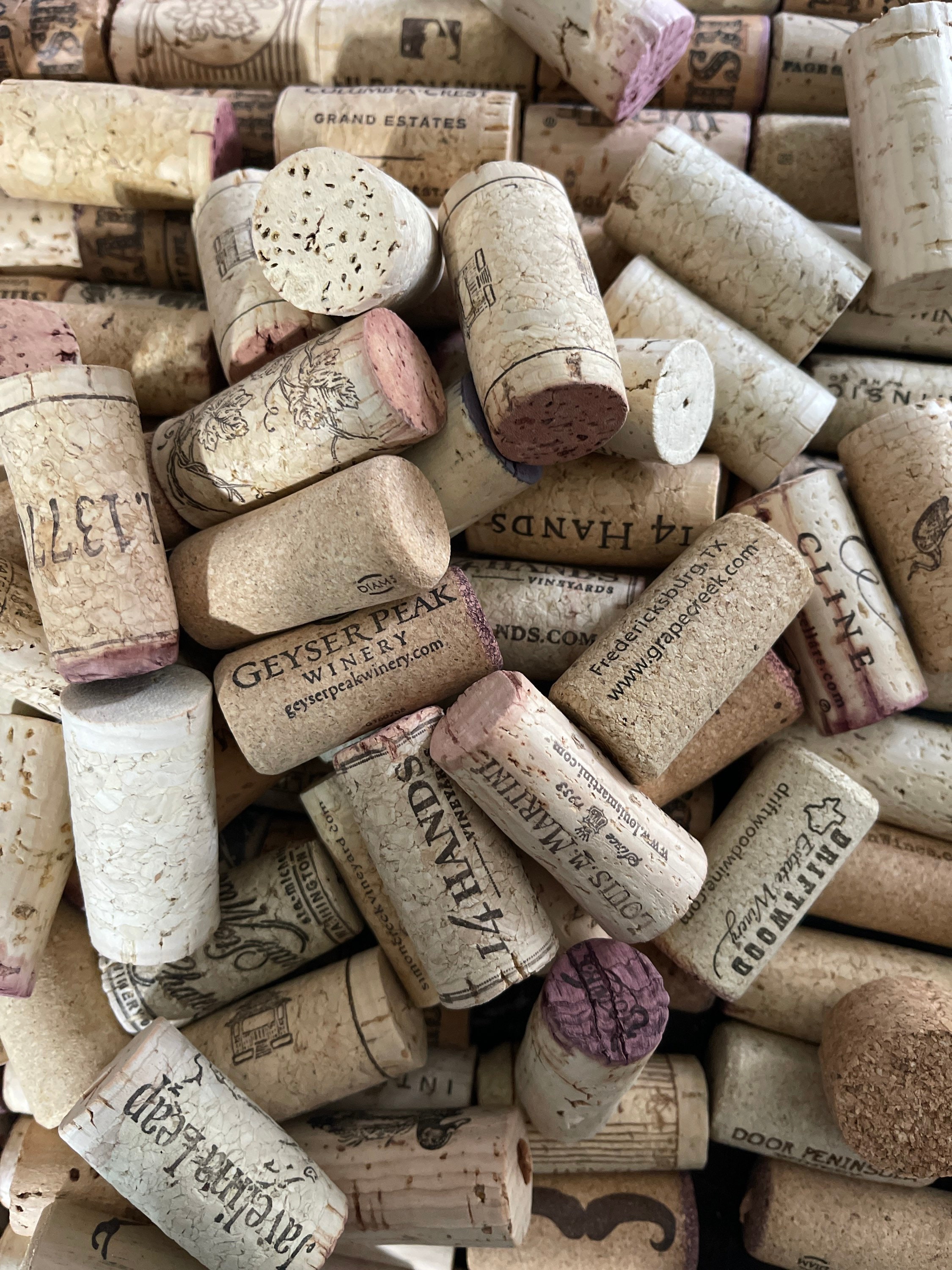 Wine Corks, Assorted Red and White Wine Corks, Natural or Silicone ...