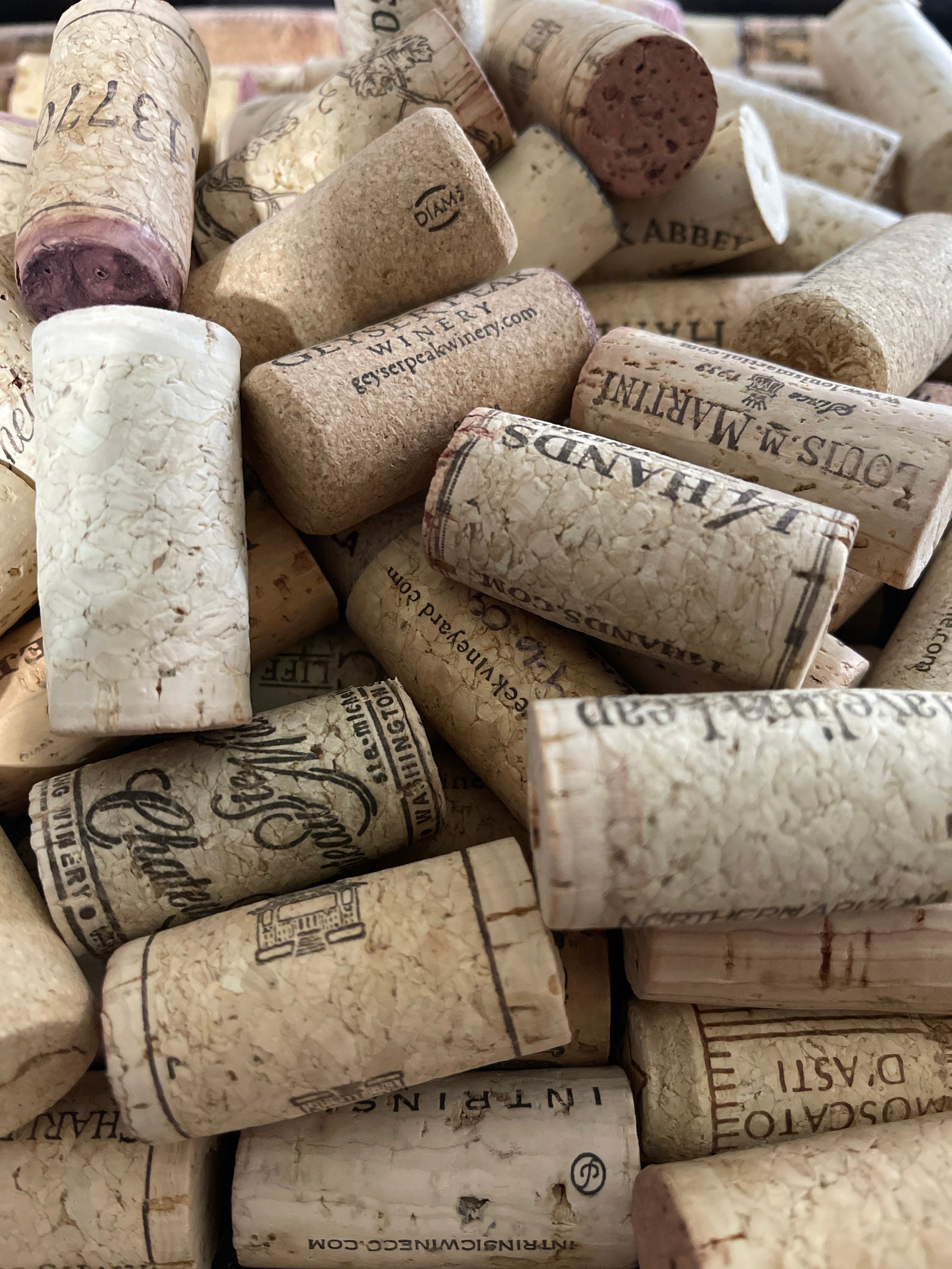 Wine Corks, Assorted Red and White Wine Corks, Natural or Silicone ...