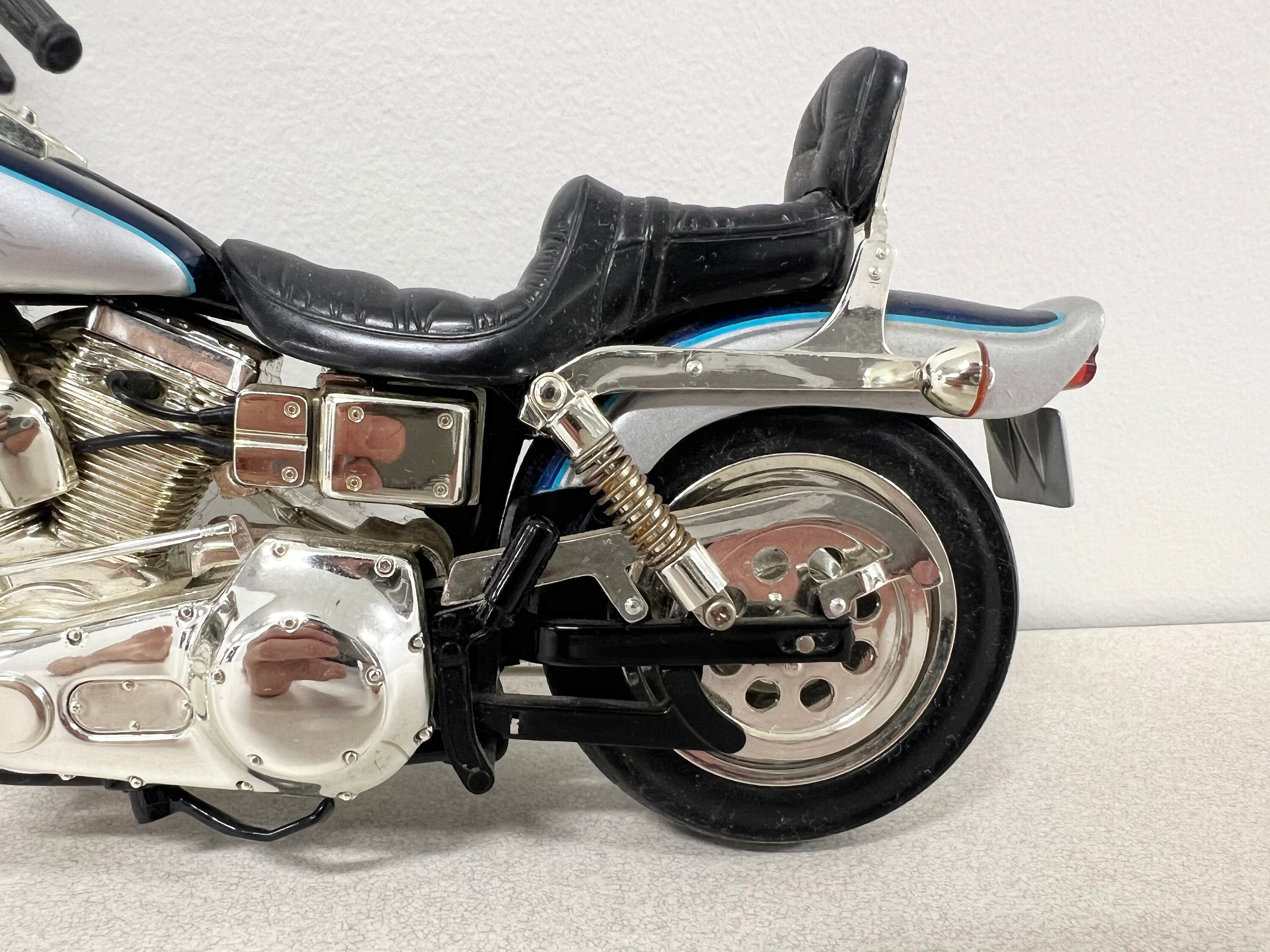 Blue Harley Davidson Mattel Trademark 2000 88 Cubic Inches Dyna Wide ...