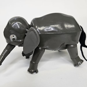 Revell Toys - Wild Zoo Animals -articulated Elephant With Yarn Tail ...