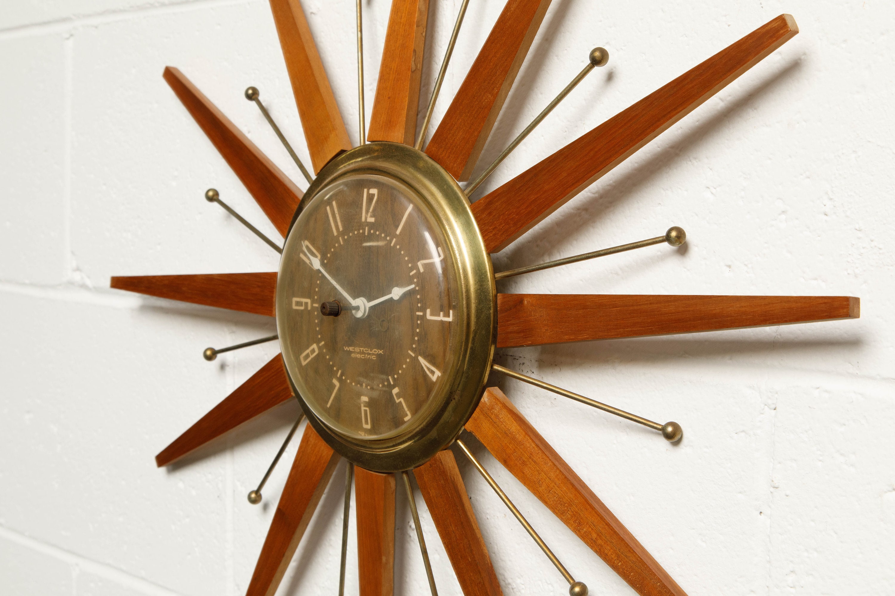Vintage Mid-century Modern Starburst Wall Clock by Westclox - Etsy