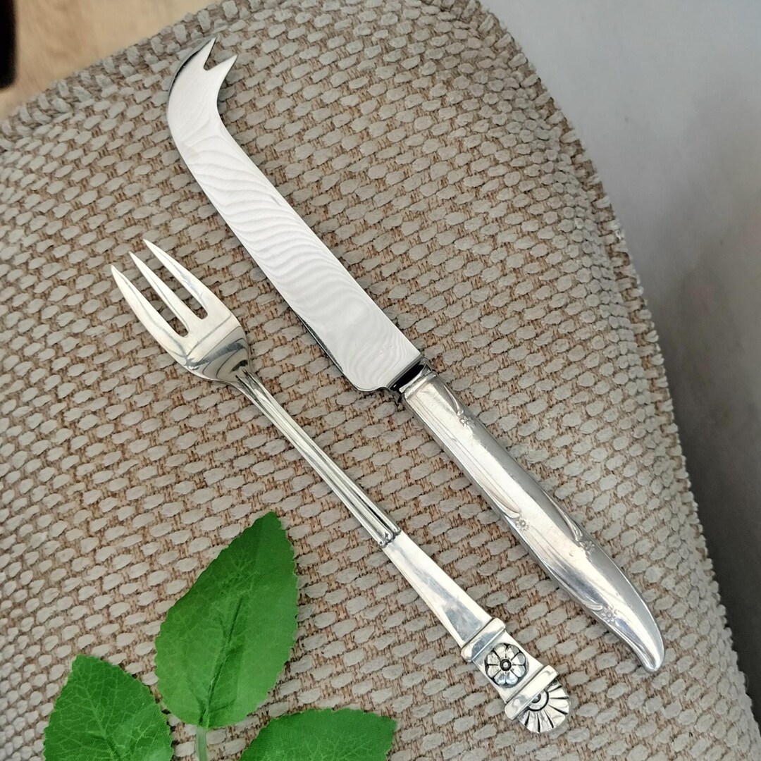 Daisy Handle Buffet Utensils, Vintage Pickle Fork & Cheese Pick Made in ...