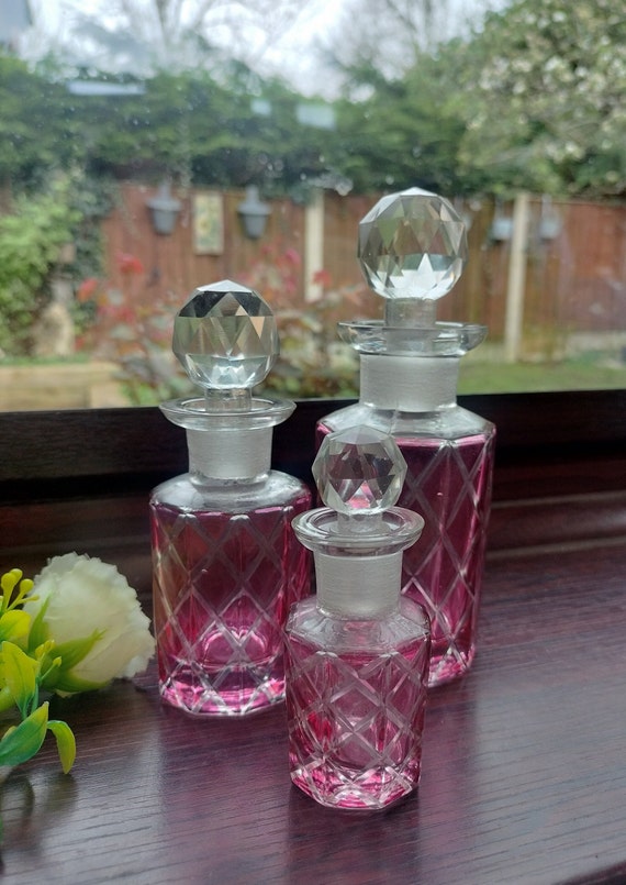 SET of Perfume Bottles, 3 graduated sizes, cranberry … - Gem