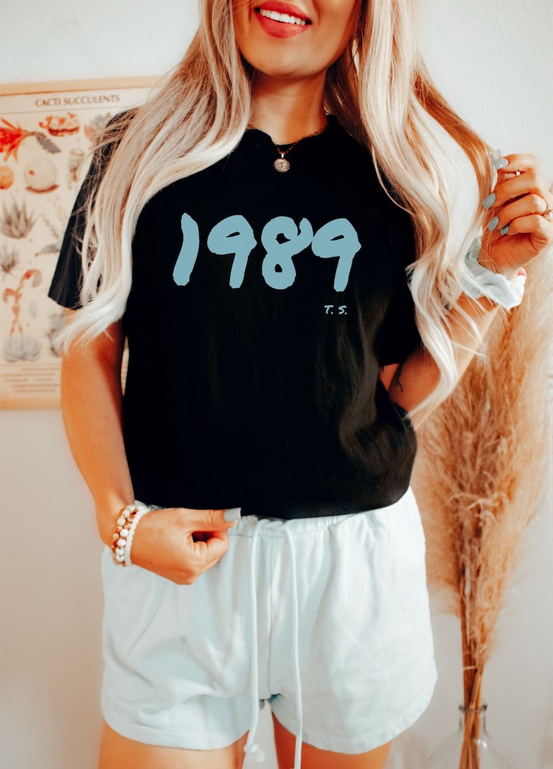 1989 Tshirt Swiftie 1989 Era's Tour Shirt 1989 T.s. - Etsy