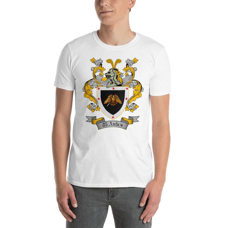 McAndrew Family Crest T Shirt, Escudo de armas de McAndrew, Camisa de ...