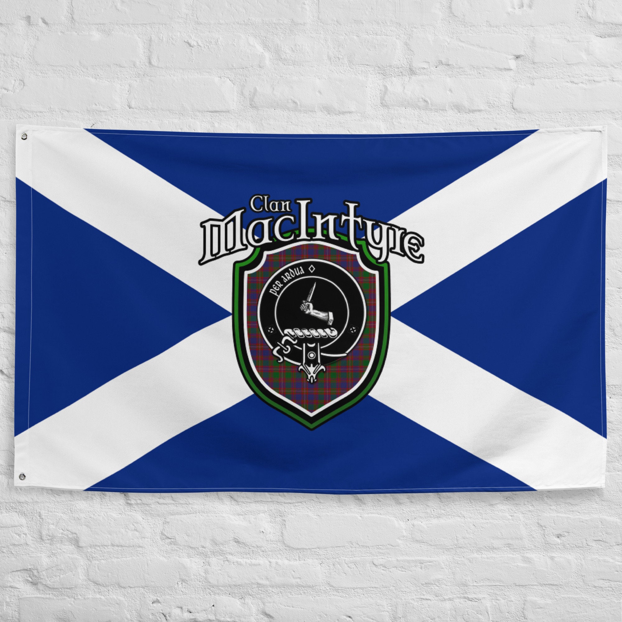 Clan Macintyre Scottish Family Crest, Scotland Flag Scottish Gifts for ...