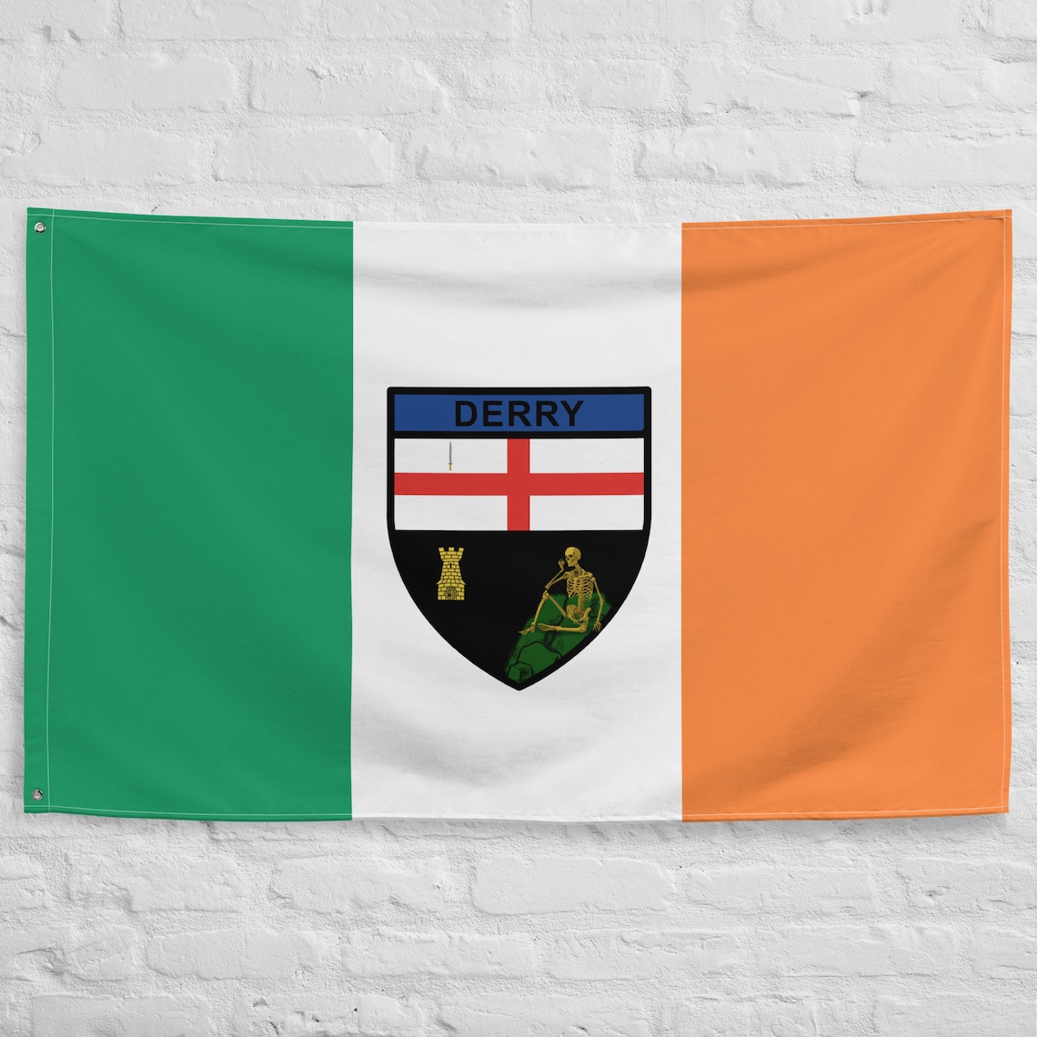 Derry County Coat of Arms Ireland Flag | Derry Crest Flag | Ireland ...