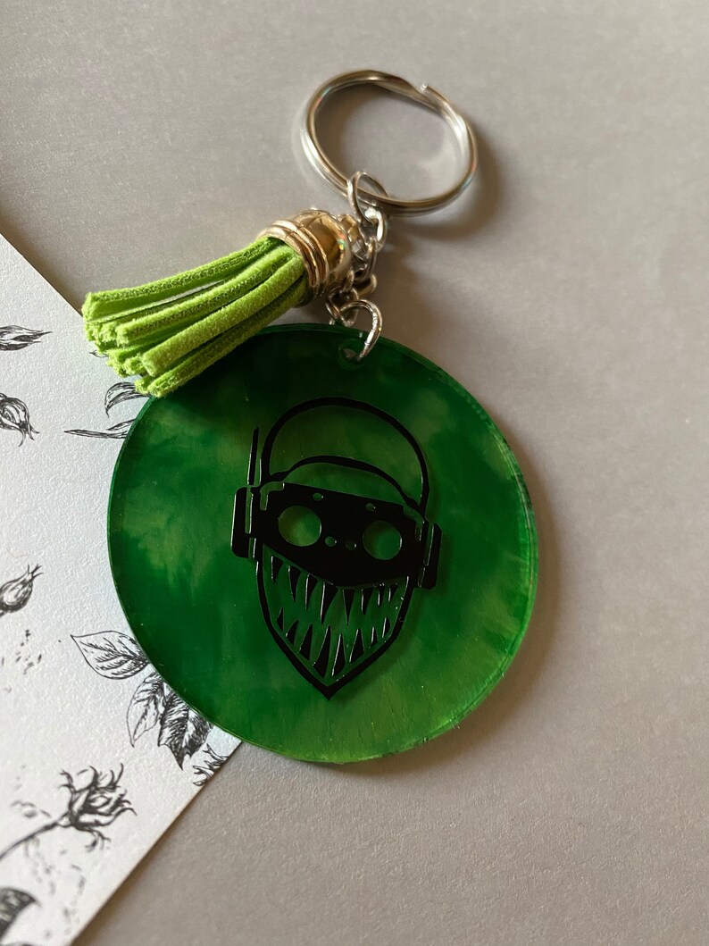 Apex Legends Keychains - Etsy