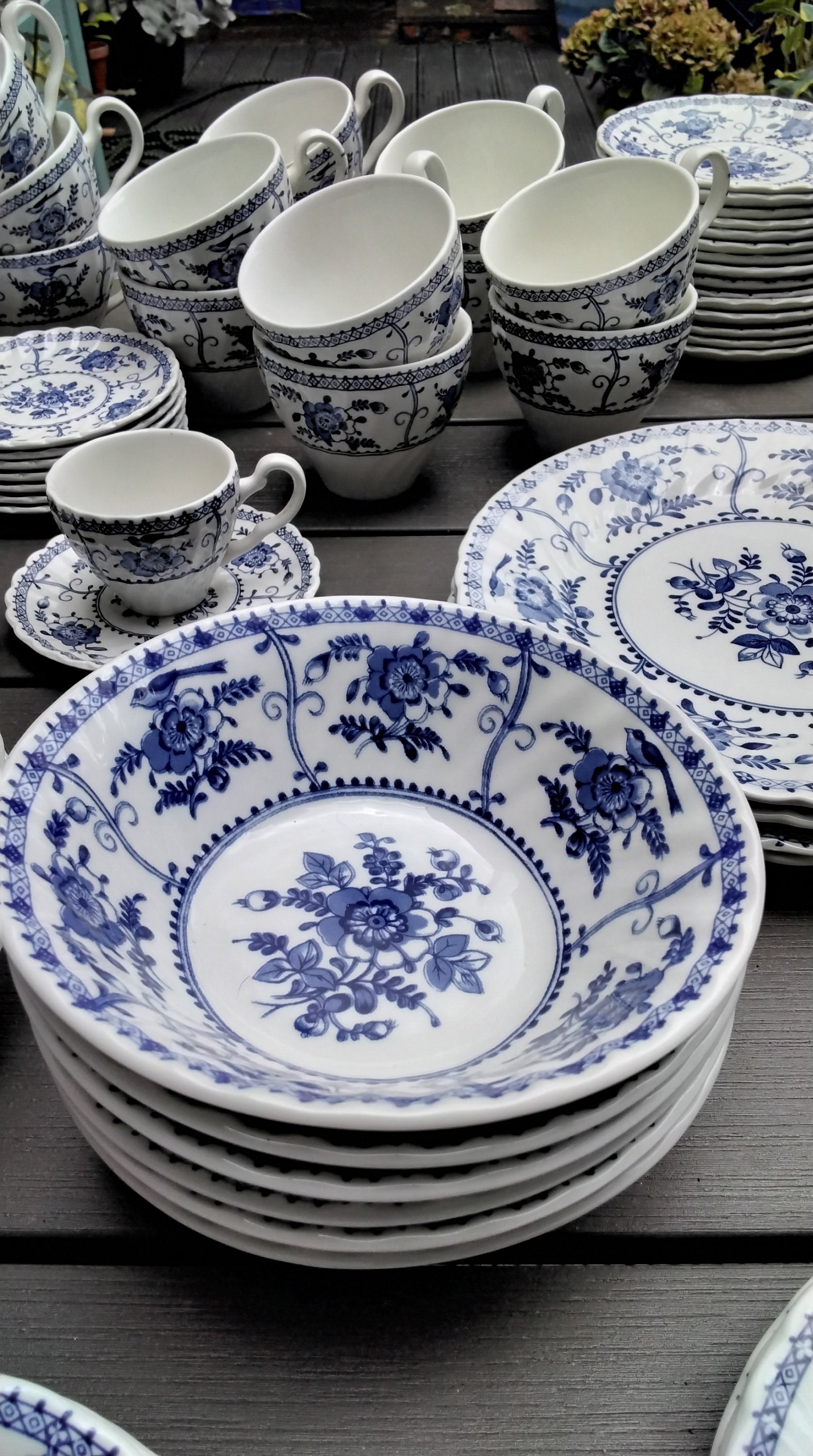 Johnson Brothers Indies, Spiral Flute Shape. Iconic 1970s Pattern. Open ...