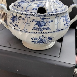 Johnson Brothers Indies, Spiral Flute Shape. Iconic 1970s Pattern. Open ...