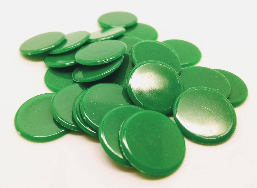 Counters for Crafting. 100 X 22mm Plastic Counters in Various Colours ...