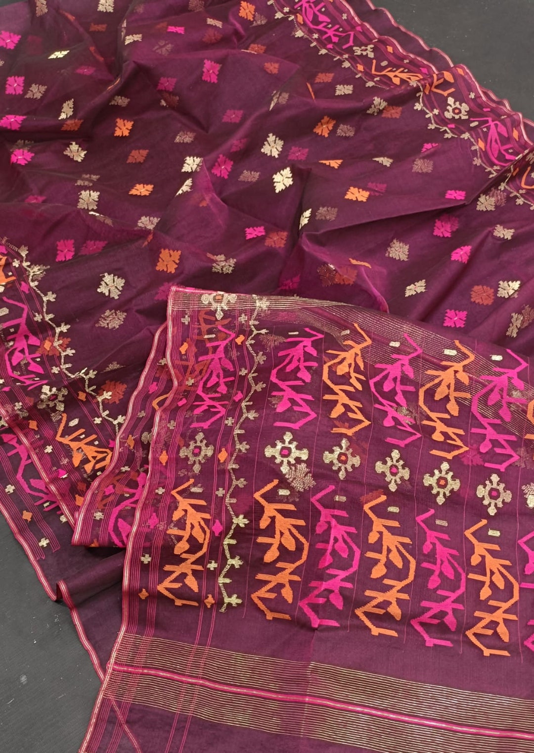 Dhakai Original Jamdani Saree, Mulberry Color, Handwoven 84 Count, Soft ...