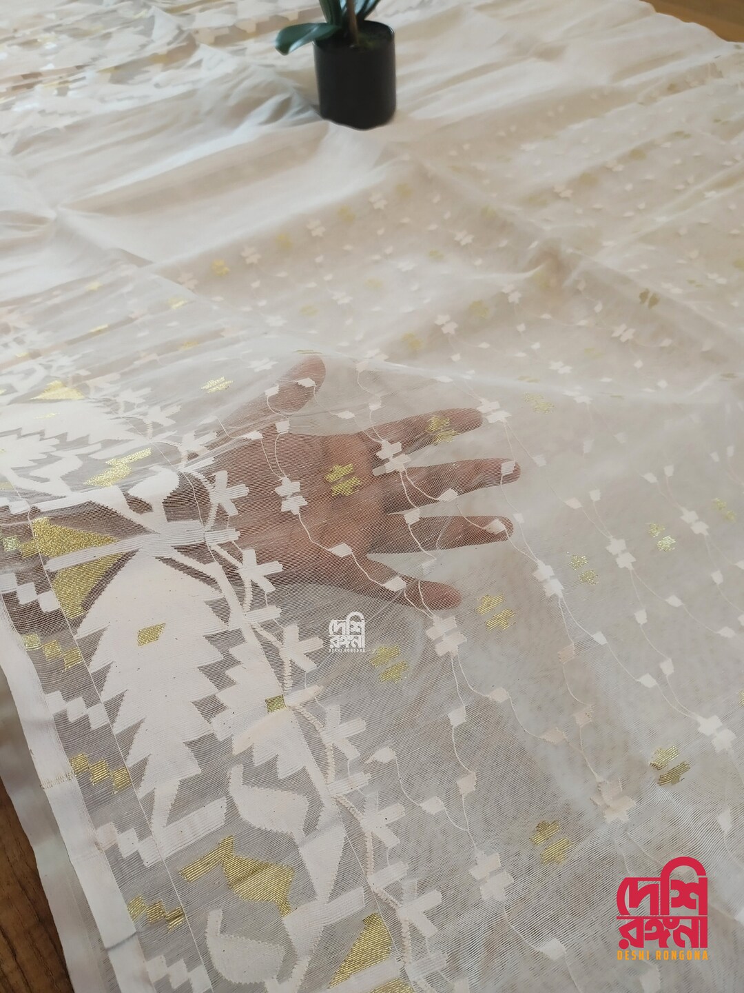 Original Dhakai Jamdani Saree Gorgeous White With Full Body Golden and ...