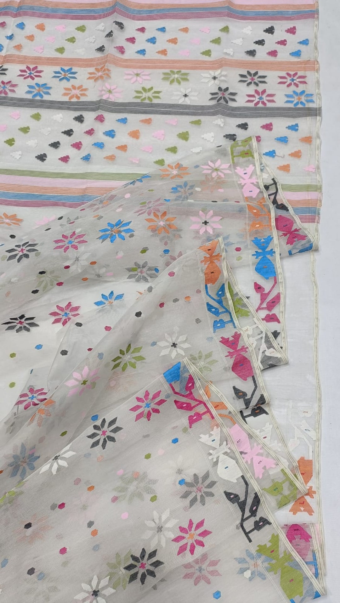 Original Dhakai Jamdani Saree, Crystal White With Multi Color Thread ...