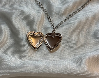 Coquette Locket Necklace - Etsy