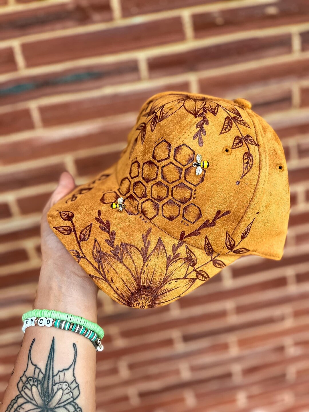 Burned Bee and Sunflower Baseball Trucker Cap Hat | Floral Summer ...