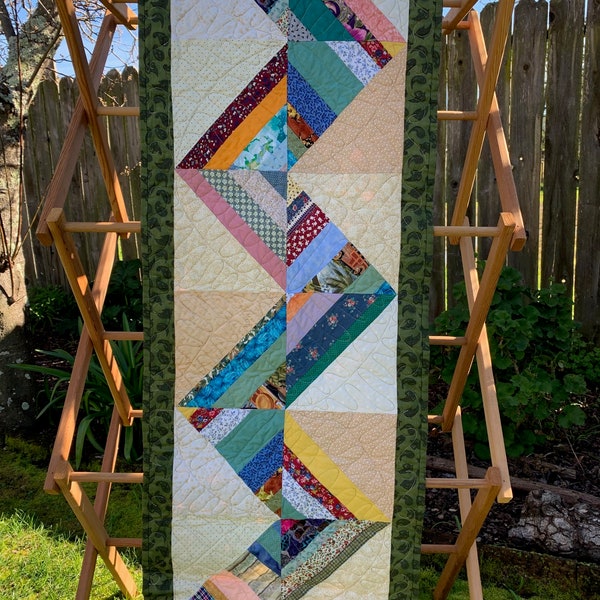 Zig Zag Table Runner - Etsy