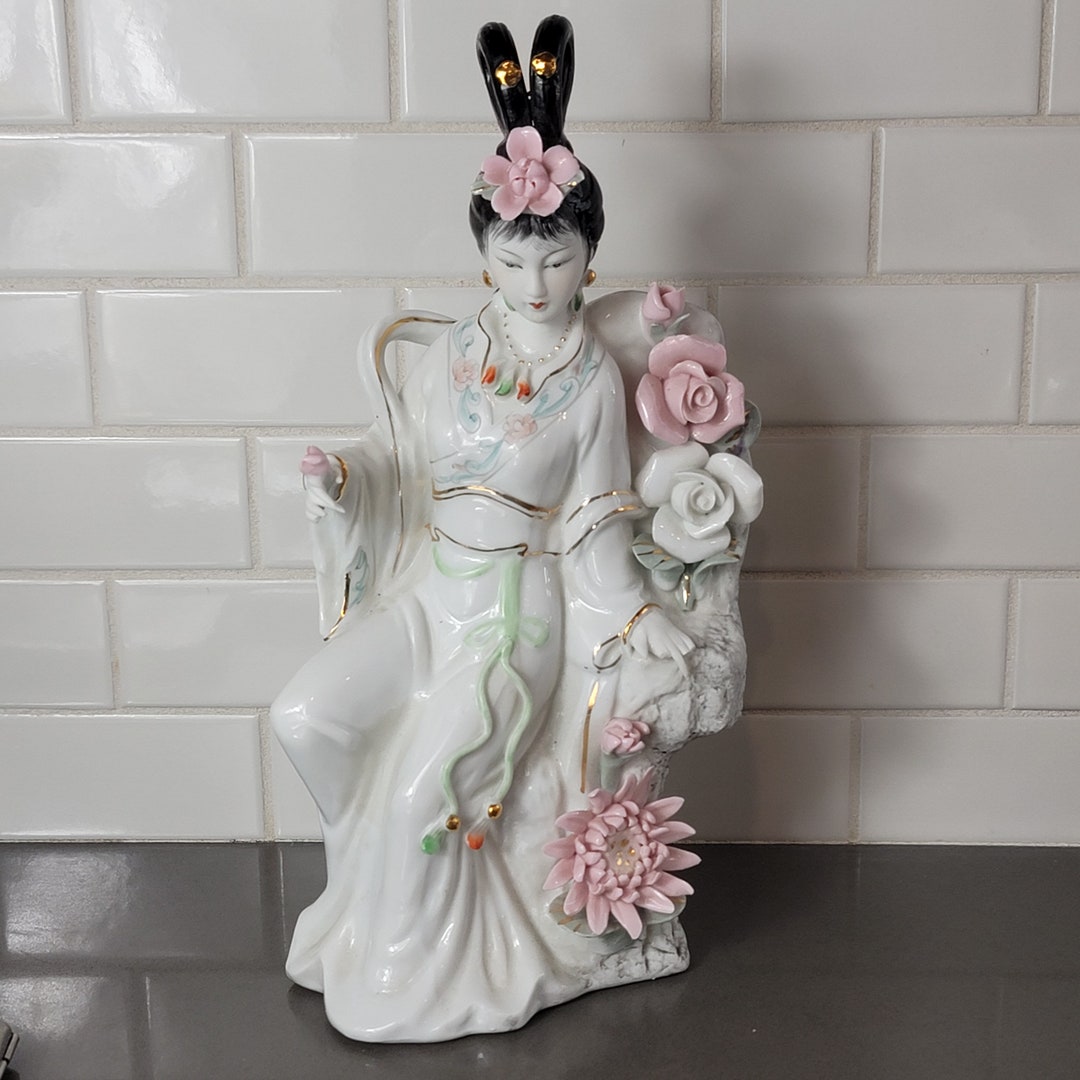 Geisha Girl Statue Porcelain - Etsy