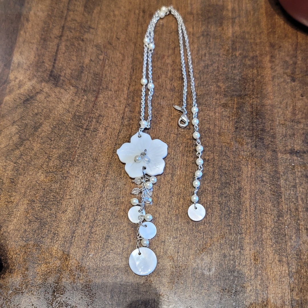 Vintage Avon NR Nina Ricci Silver Tone Pearl Flower Y Drop Necklace - Etsy