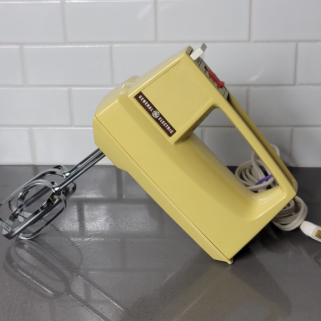 Vintage GE General Electric Cake Mixer Yellow - Etsy
