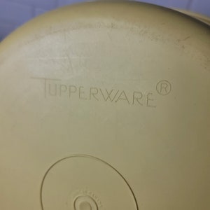 Vintage Tupperware Yellow Sunburst Round Cake Carrier Canada - Etsy