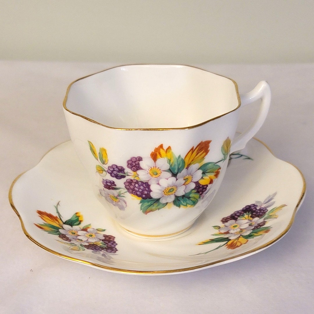Vintage Teacup Set Flowers and Berries Design - Etsy