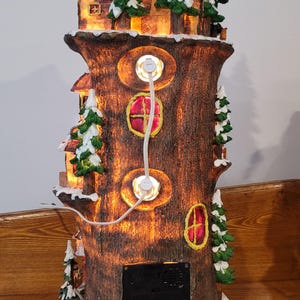 HUGE Santa Work Shop Gingerbread House Tree House Village Jaimy Lights ...