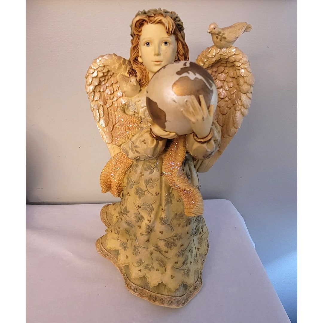 Sankyo Angel With Wings Holding Globe in Hands, Musical Angel Figurine ...