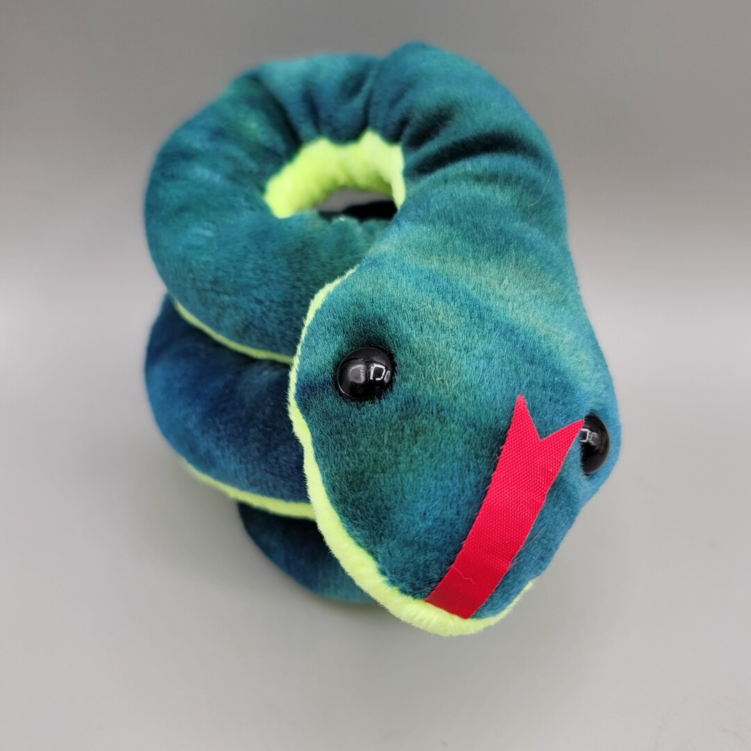 Ty Beanie Baby HISSY the Green Snake PVC Pebbles 1997 5 Inches ...