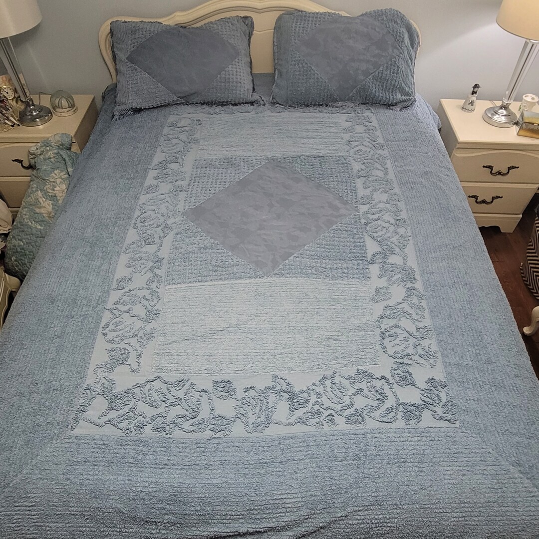 Vintage Chenille Blue Fringe Bedspread Queen With Shams 90 in by 72 In ...