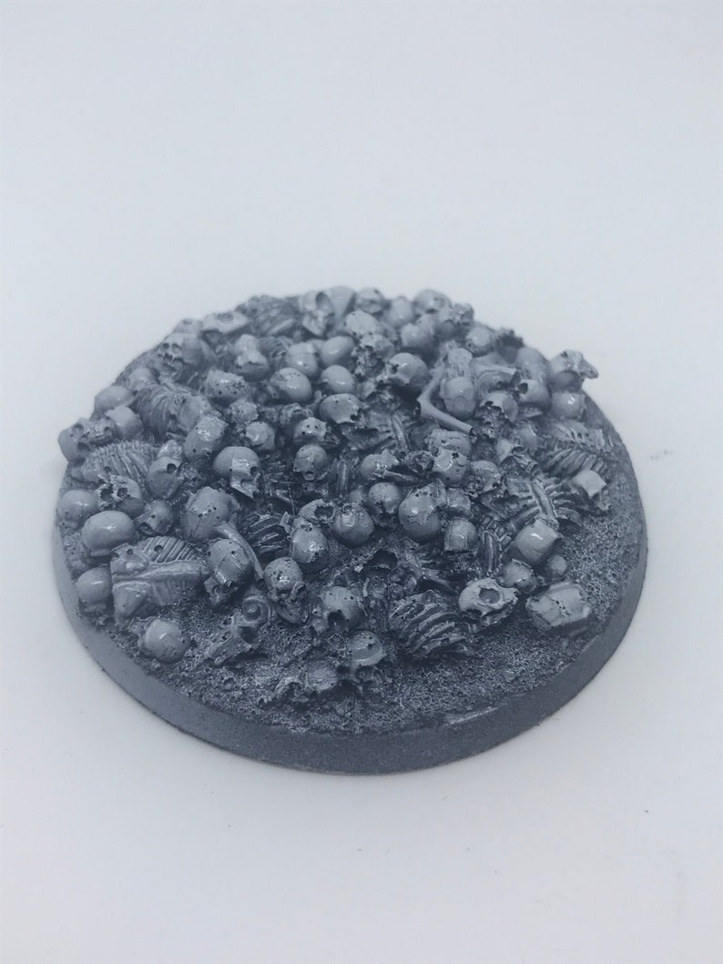 One 1 Warhammer Age of Sigmar 40K Resin Bone Field 60mm - Etsy