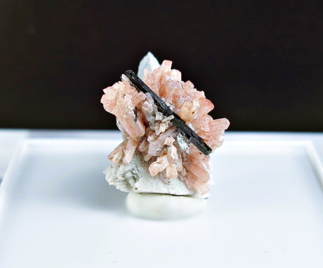SERANDITE, Poudrette Quarry, Mont St. Hilaire, Quebec, Canada. Mineral ...