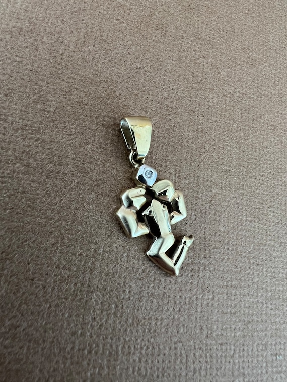 18K Gold Scorpio Astrology Zodiac Sign Pendant with D… - Gem