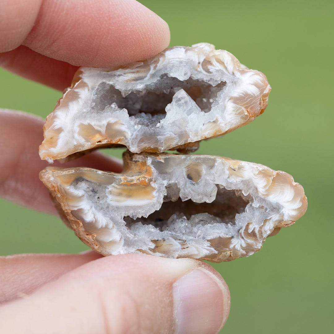 Cream and White Oco Agate Geode Pair | Mexican Crystal Geode | Raw ...